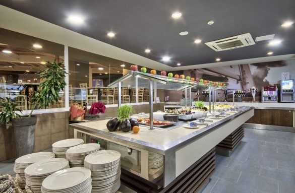 Bars & Restaurants | db Seabank Resort and Spa | Visit Malta